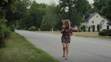 Poker Face: Clothes, Outfits, Brands, Style and Looks | Spotern