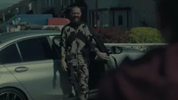 Eric 'Viking' Kinsella (played by Sam Keeley) outfits on Kin