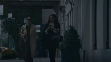 Dead Ringers: Clothes, Outfits, Brands, Style and Looks | Spotern