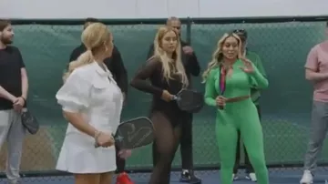 Robyn Dixon: Clothes, Outfits, Brands, Style and Looks | Spotern