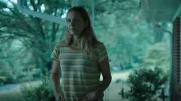 Erin Pierce (played by Madison Thompson) outfits on Ozark