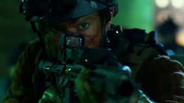 13 Hours: The Secret Soldiers of Benghazi: Clothes, Outfits, Brands ...