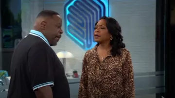 Tina Butler (played by Tichina Arnold) outfits on The Neighborhood