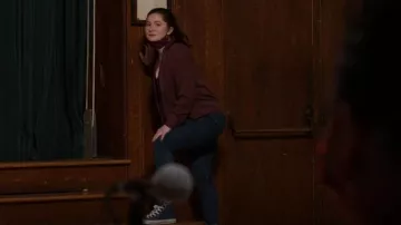 Debbie Gallagher (played by Emma Kenney) outfits on Shameless