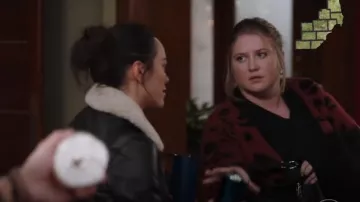 Jcpenney Long Sleeve But­ton worn by Taryn Helm (Jaicy Elliot) as seen ...