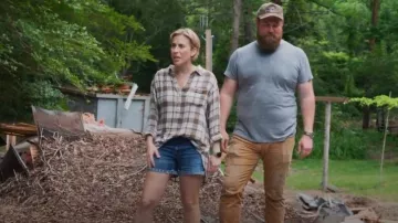 Erin Napier: Clothes, Outfits, Brands, Style and Looks | Spotern