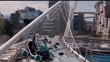 Jupiter Ascending: Clothes, Outfits, Brands, Style and Looks | Spotern