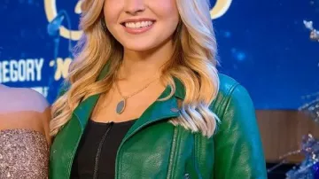 A Grand Ole Opry Christmas Tigirlily Gold Jacket | Spotern