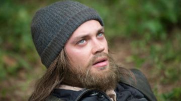 Paul 'Jesus' Rovia (played by Tom Payne) outfits on The Walking Dead