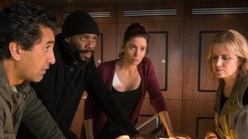 Victor Strand (played by Colman Domingo) outfits on Fear the Walking Dead