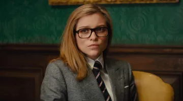 Roxy (played by Sophie Cookson) outfits on Kingsman: The Golden Circle