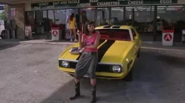 Abernathy (played by Rosario Dawson) outfits on Death Proof