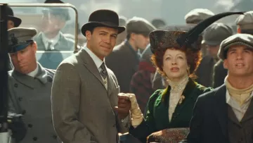 Cal Hockley (played by Billy Zane) outfits on Titanic