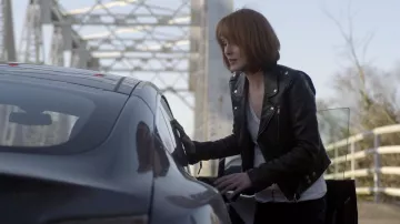 Letty Raines (played by Michelle Dockery) outfits on Good Behavior