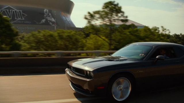 The Dodge Challenger Will Smith in Diversion | Spotern