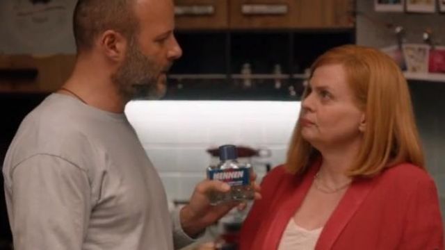 La lotion Mennen de Harold (Pierre-François Martin-Laval) dans le film ...