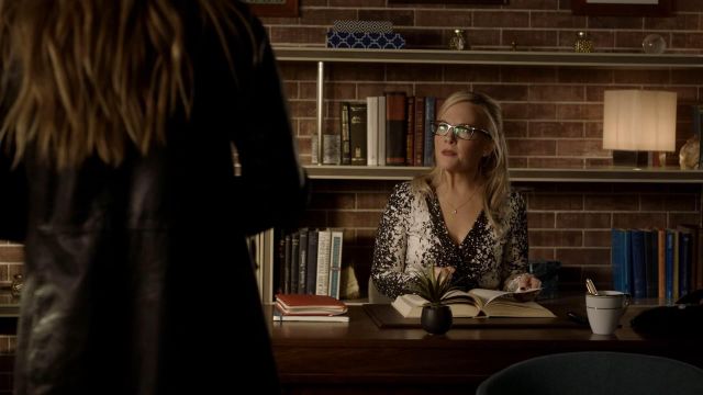 The dress Diane von Furstenberg Linda Martin (Rachael Harris) in ...