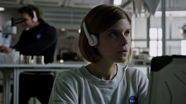 The audio headset of Beth Johansen (Kate Mara) in a Single on March ...