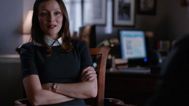 The dress DKNY of Emily Rhodes (Italia Ricci) in Designated Survivor ...