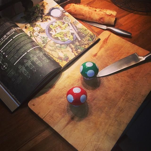 The Mario mushroom candy box on the account Instagram of Gastronogeek ...