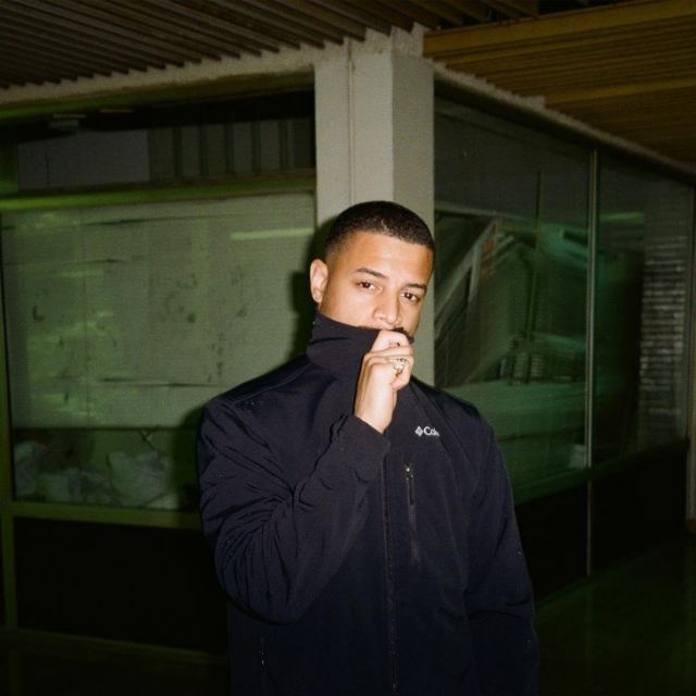 La veste polaire Columbia noire de Ash Kidd sur son compte Instagram ...