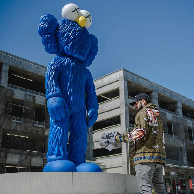 The Jordan 4 Retro Kaws grey that takes Qias Omar on his Instagram ...