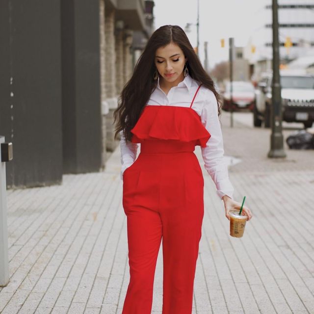 La chemise blanche porté par daniela M Biah sur son post instagram ...