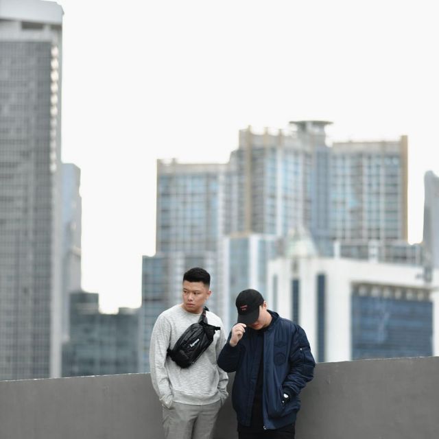 The bag is the supreme scope by the influencer jejouw on his instagram ...