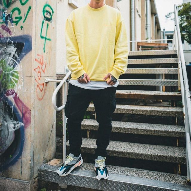 El corredor Yeezy 700 Wave que el influencer Willy Iffland luce en su ...