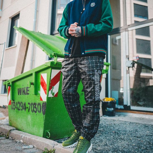 The Air Max 95 green that is on the influencer and youtubeur Willy ...