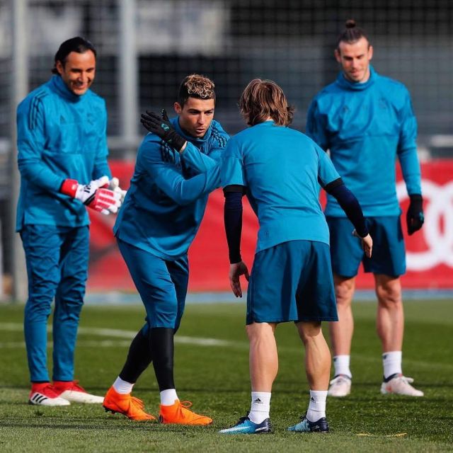 The jacket will be training Real Madrid Cristiano Ronaldo on his ...