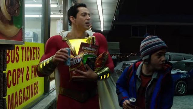 The package of fried food of Shazam (Zachary Levi) in Shazam! | Spotern