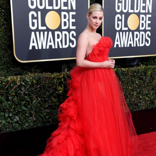 The long dress transparent red Lili Reinhart on the account instagram ...