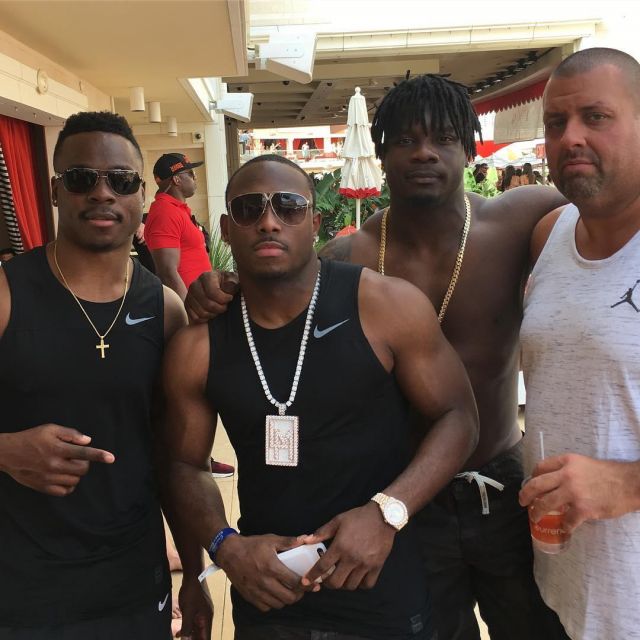 The top running sleeveless Nike LeSean McCoy on his account Instagram ...