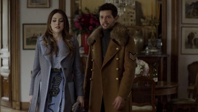 Falda azul Rebecca de Ravenel de Fallon Carrington (Elizabeth Gillies ...