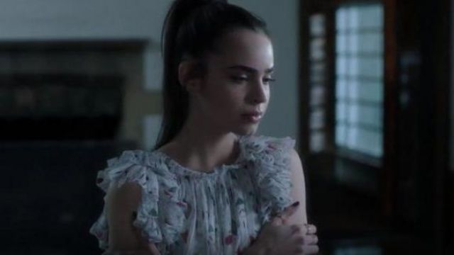 Isabel Etoile Marant Erell Fluid Top worn by Ava Jalali (Sofia Carson ...