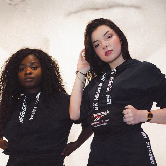 The sweat black Clara Marz on the account instagram @claramarz | Spotern