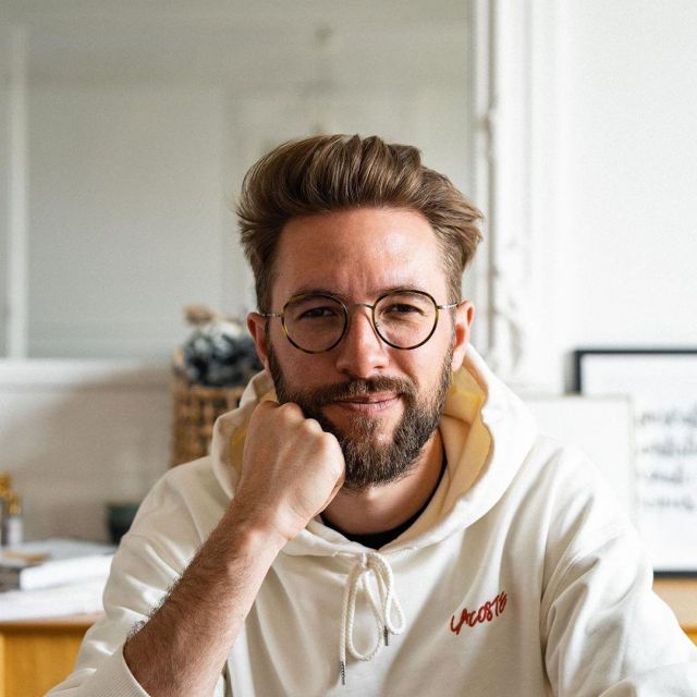 The sweatshirt is white with Lacoste logo in red to The Little ...