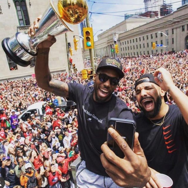 Board Man Gets Paid Camiseta negra usada por Kawhi Leonard en la cuenta ...