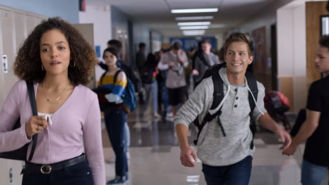 Backpack Under armour Brady Finch (Brandon Butler) in Trinkets (S01E01 ...