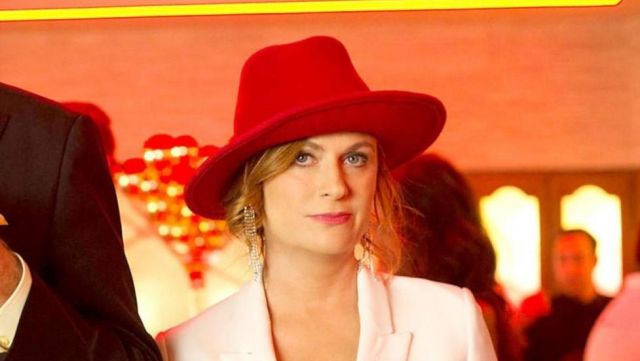 Chandelier Earrings of Kate Johansen (Amy Poehler) in The House | Spotern