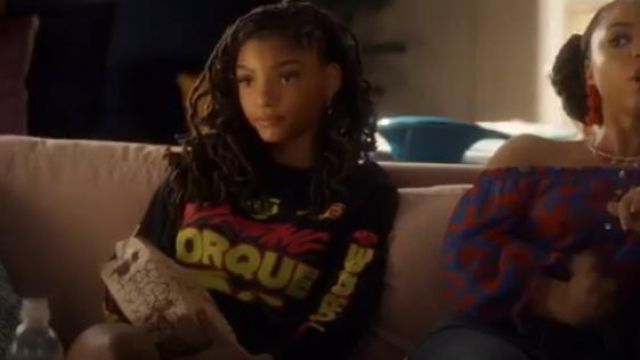 Heat Street Torque Camiseta de manga larga usada por Sky Forster (Halle ...