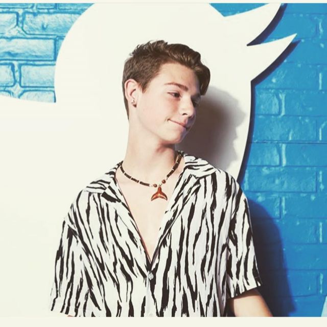 Zebra Oversized shirt worn by Payton Moormeier on the Instagram account ...