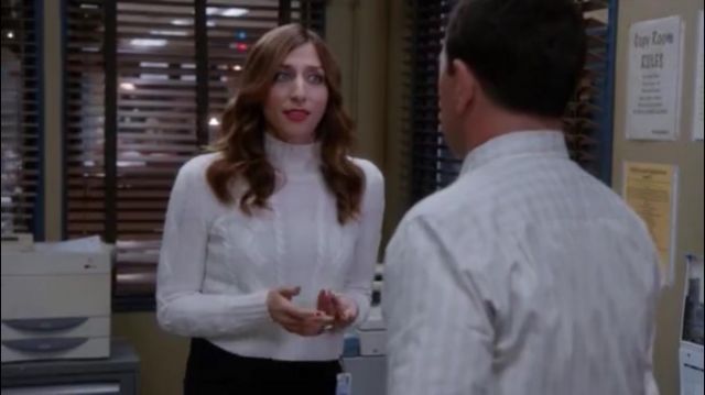 The sweater white turtleneck worn by Gina Linetti (Chelsea Peretti) in ...