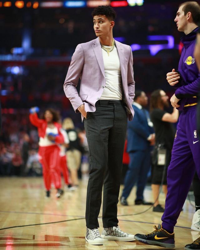 The blazer Kyle Kuzma on the account Instagram of @leaguefits | Spotern
