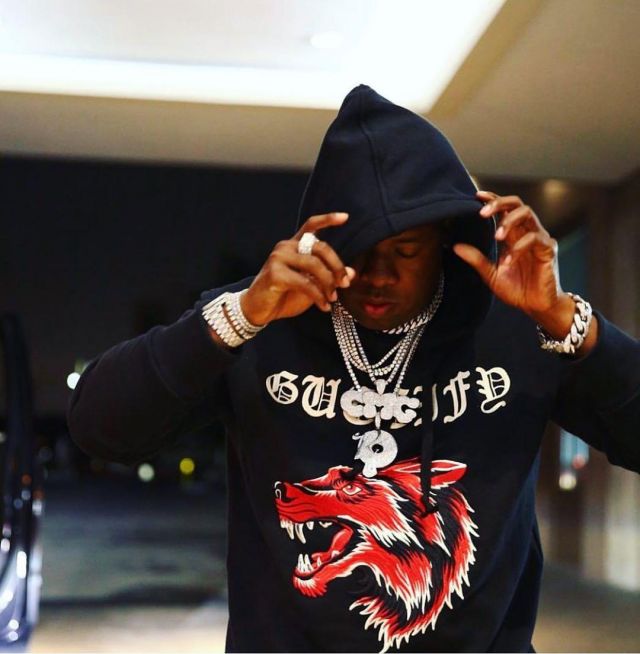 Gucci Wolf Embroidered Black Hoodie worn by Yo Gotti on the Instagram ...