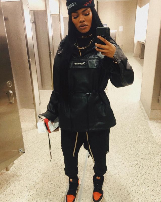 The anoraque black Supreme leather Teyana Taylor on the account ...