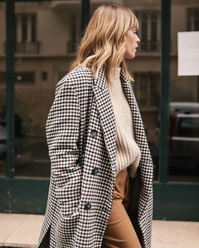 The pull of Laura Isaaz on the account Instagram of @laura_isaaz | Spotern