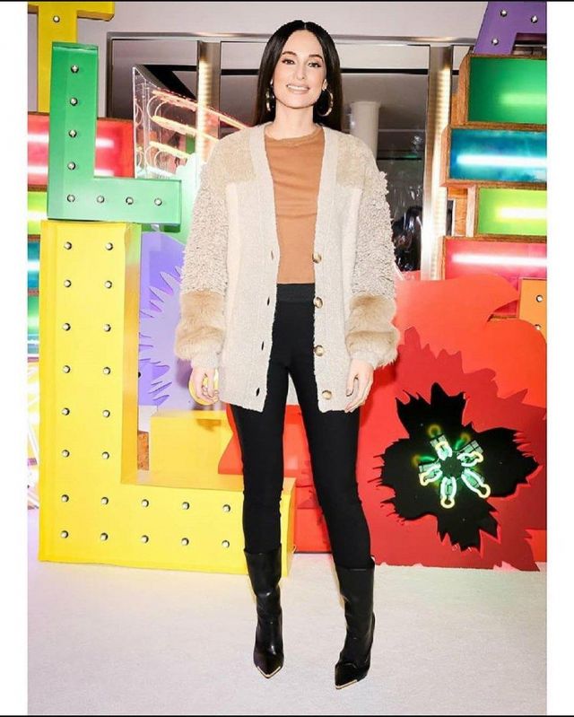Stella McCartney Pointed Toe Boots usadas por Kacey Musgraves Stella ...
