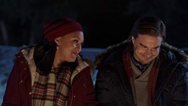 The red cap of Susan Taylor (Jackée Harry) in A Christmas in Alaska ...